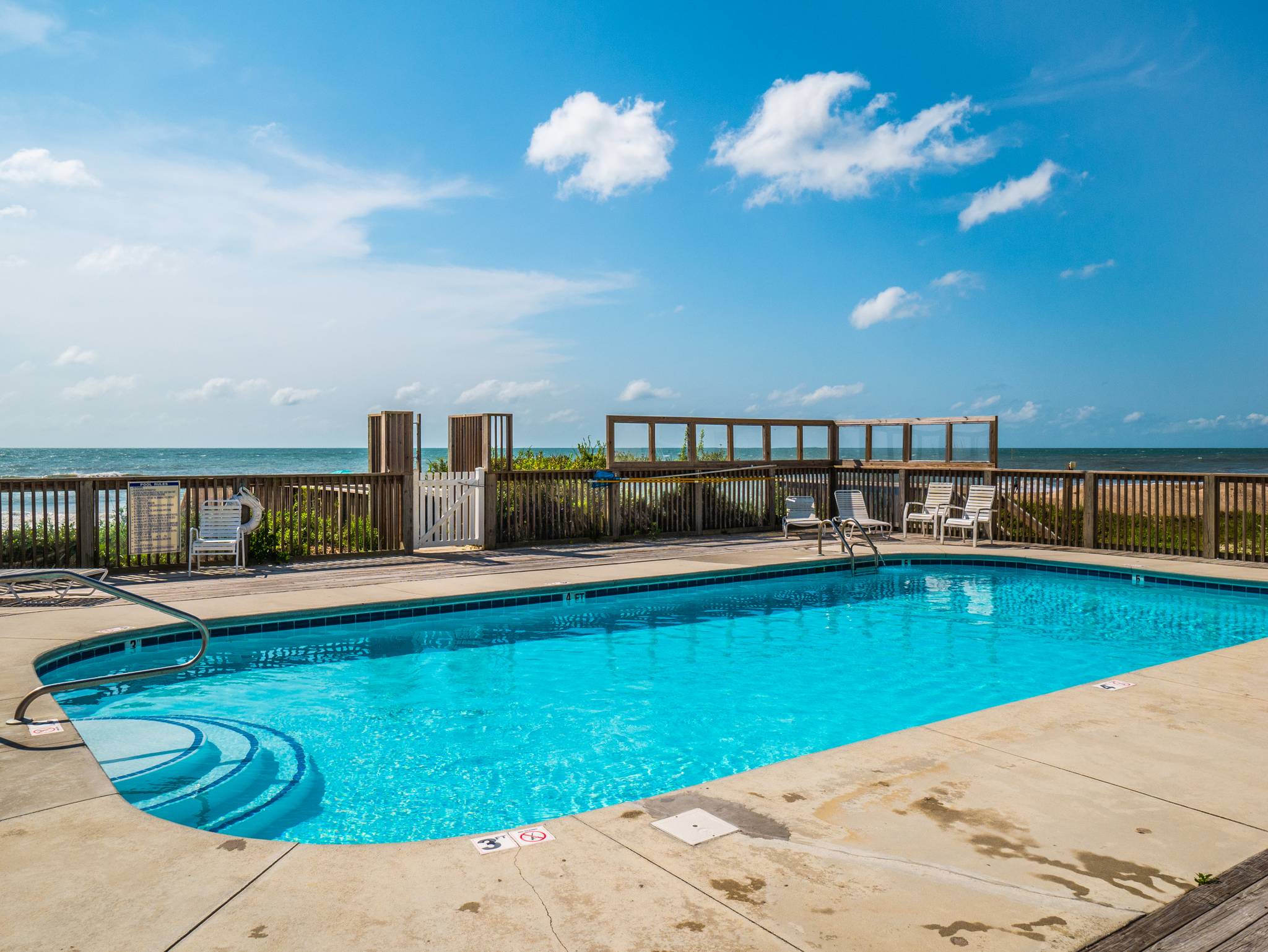 Topsail Island Vacation Rentals with Pools | Landmark Vacation Rentals